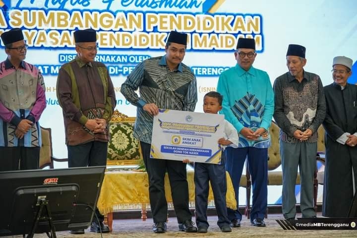DULI YANG TERAMAT MULIA, YANG DI-PERTUAN MUDA TERENGGANU BERKENAN MERASMIKAN PELANCARAN PROGRAM ...